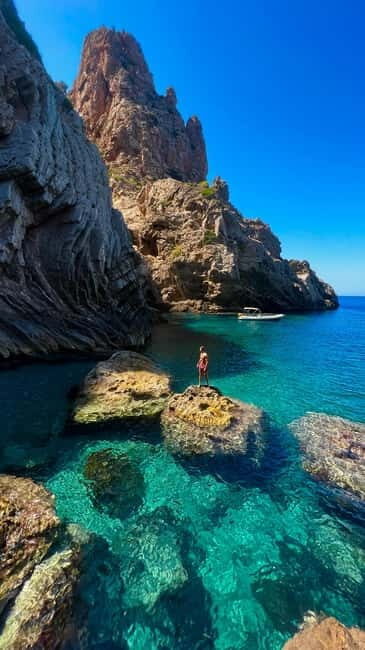 Ibiza: Unplugged  Fearne Cotton's Yoga, Hike and Boat Trip - An In-Depth Look at the Experience
