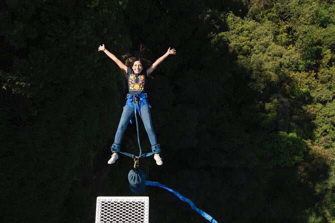 IBO Total Adrenaline in Cola de Caballo - Starting Your Adventure: First Impressions and Setting