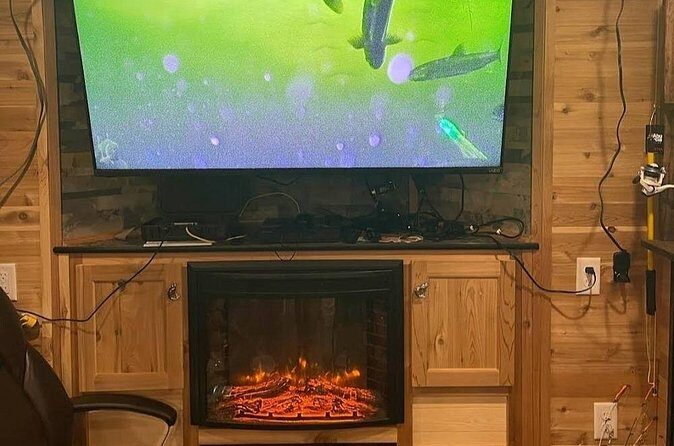 Ice Fishing and Aurora Extravaganza - What Makes This Tour Stand Out