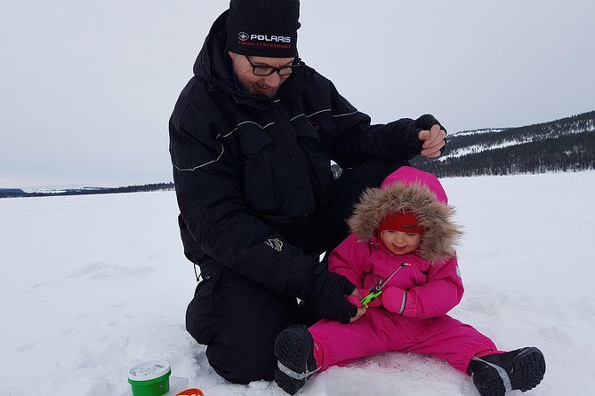 Ice fishing by car with hot beverages at Pyhä-Luosto - What to Expect from the Tour