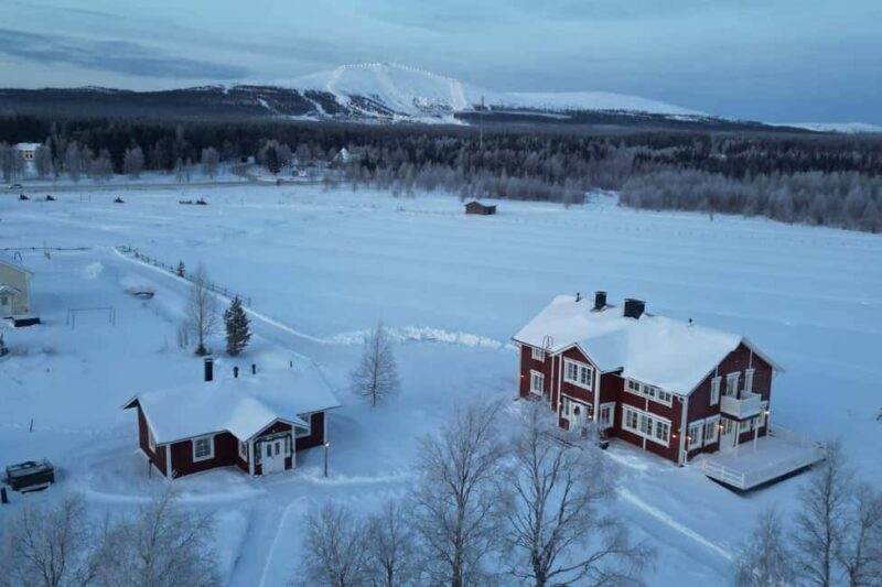 Ice-Fishing by Foot on Lake Ylläsjärvi - Key Points