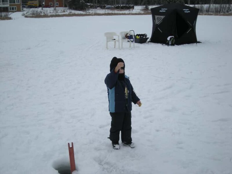 Ice Fishing near Mont-Tremblant - Ice Fishing near Mont-Tremblant: A Practical Guide for Curious Anglers