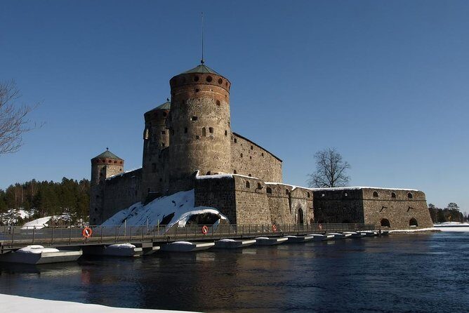 Ice-Floating Experience in Savonlinna - A Deep Dive into the Ice-Floating Experience in Savonlinna