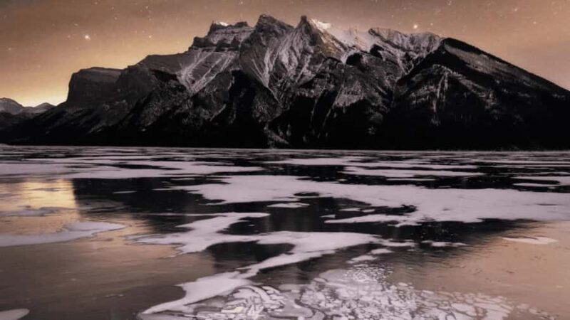 Icefield Parkway, Peyto Lake, Bow Lake & Lake Minnewanka - Bow Lake: Calm Waters and Mountain Reflection