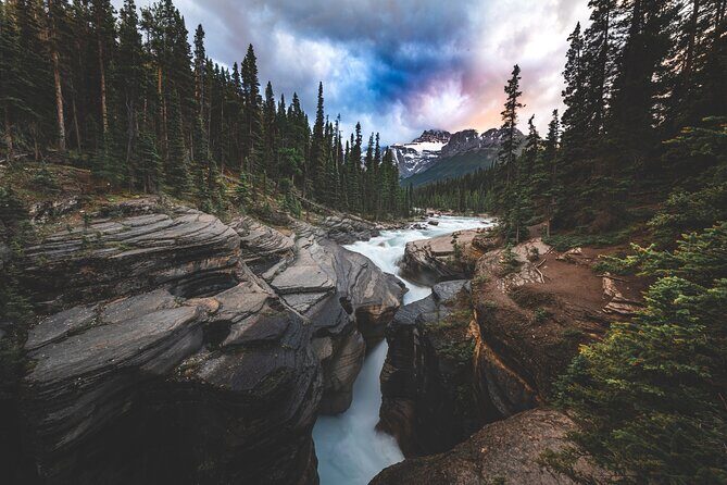 Icefields Parkway Highlights & Secrets | Award-Winning Adventure - FAQ