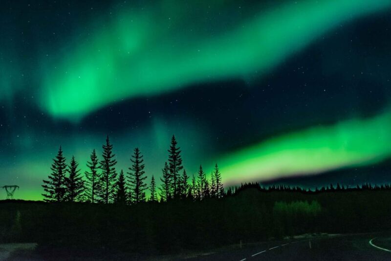 Iceland: Private Northern Lights Tour with Champagne - Practical Details and Tips