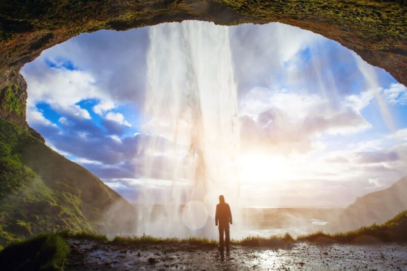 Iceland: South Coast and Northern Lights Tour - Key Points