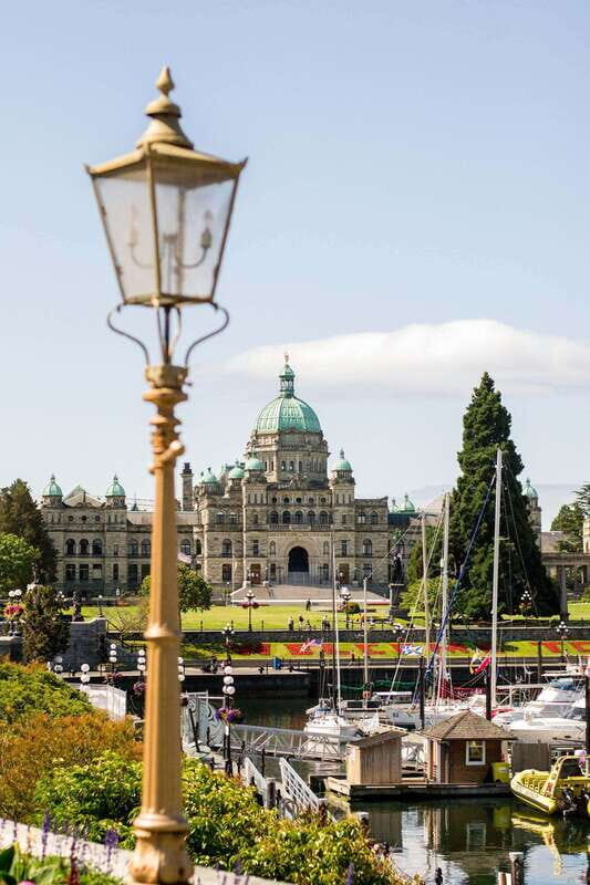 Iconic & Obscure Victoria Walking Tour - An In-Depth Look at the Victoria Walking Tour Experience