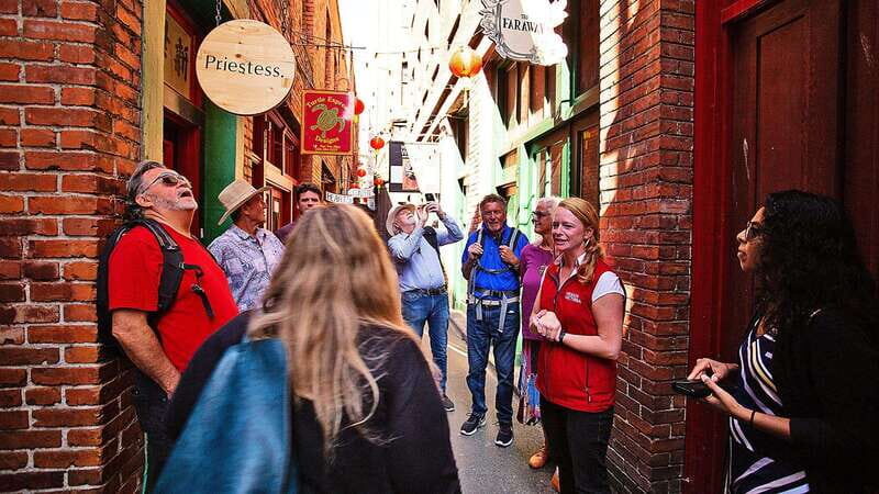 Iconic & Obscure Victoria Walking Tour - FAQ