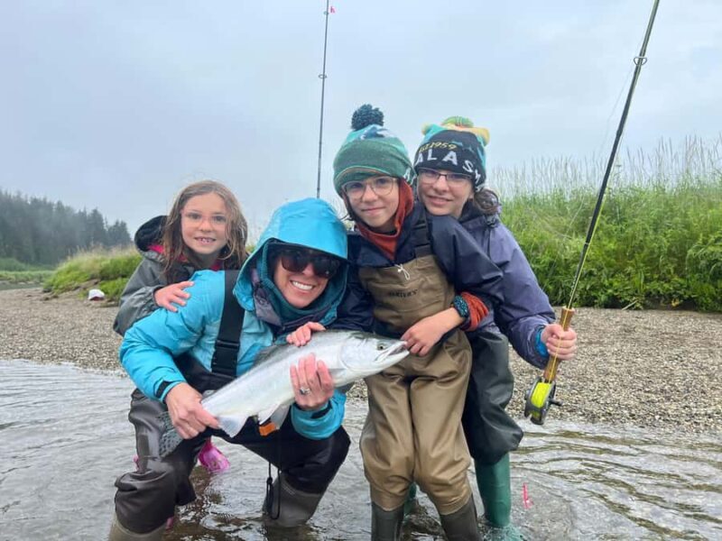 Icy Strait Point: River Fishing & Bear Search Tour - Key Points