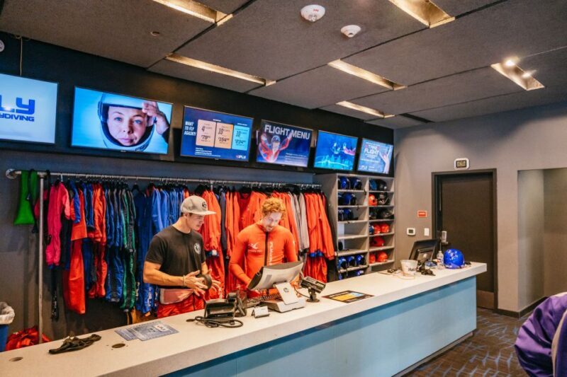iFLY San Diego-Mission Valley First Time Flyer Experience - What is the iFLY San Diego Experience?
