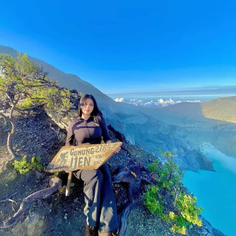 Ijen Mountain: Guided Hiking Tour with Breakfast - Who Is This Tour For?