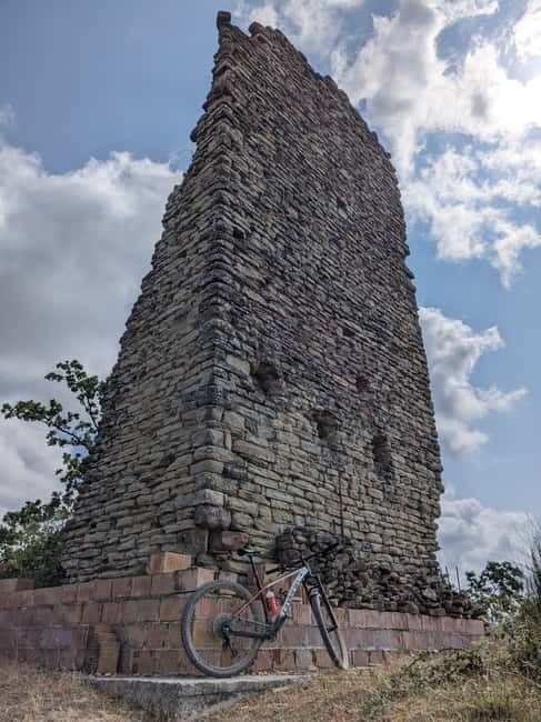 Il tour dei Castelli orientali di Gubbio: percorso in e-bike - Key Points