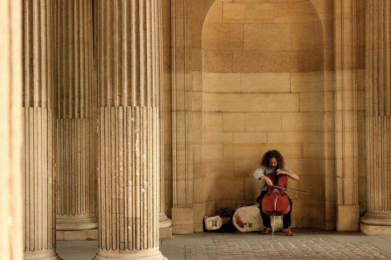 Île de la Cité: A Private Tour of Paris' Most Famous Monuments - Who Would Benefit Most?