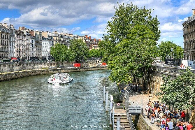 Île de la Cité Private 2h Tour with Latin Quarter & Seine River - Price, Value, and Practical Considerations