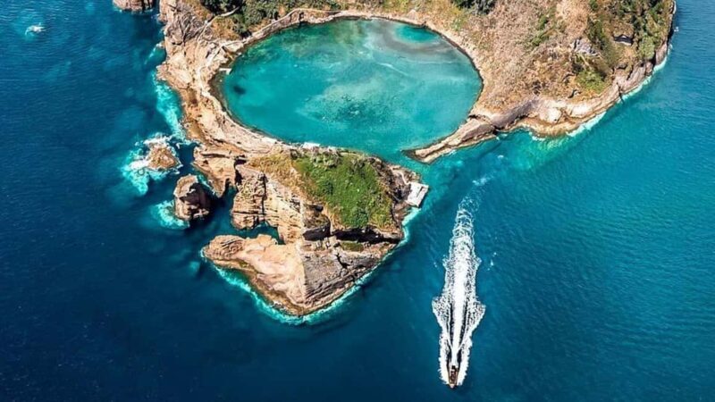 Ilhéu de Vila Franca: Guided Eco Boat Tour with Biologist - Around the Islet: A Glimpse Into Its History and Ecology