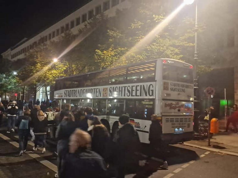 Illuminiertes Berlin: Lichterfahrt mit Livekommentar - An Introduction to Berlin by Night in a Different Light