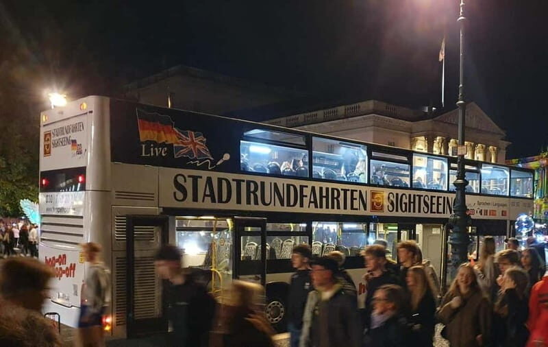 Illuminiertes Berlin: Lichterfahrt mit Livekommentar - What Makes It Special? The Artistic Light Projections
