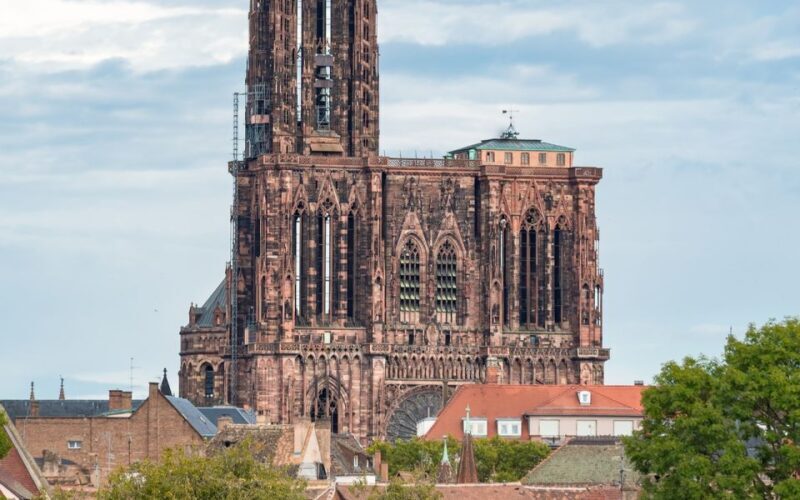 Immersive guided tour of Strasbourg in the 15th century - Your Journey Through Strasbourg’s Fortified Walls and Market Life