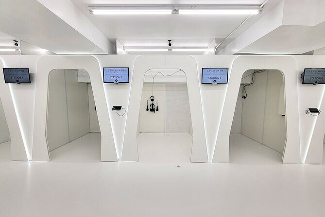 Immersive Virtual Reality Arcade Experience for 1 Hour (Includes Training) - Practical Details and What to Bring
