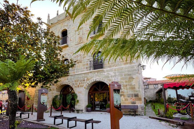 Immersive visit to the Velarde Palace Museum - FAQs