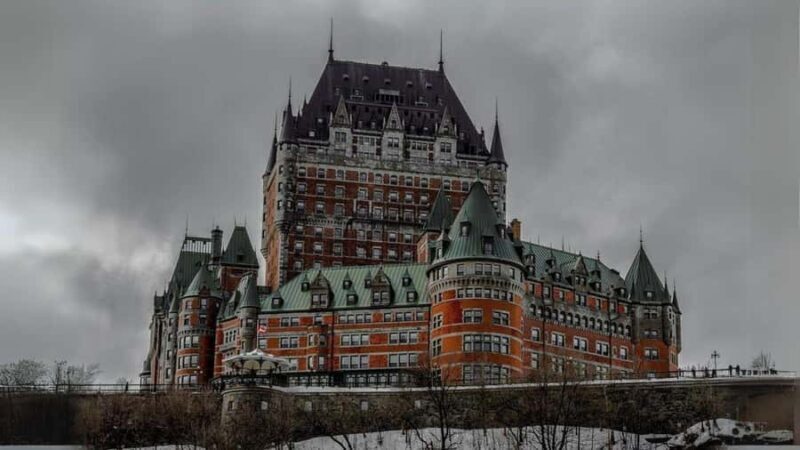 Immortalize your visit to Old Quebec with a passionate photographer - When and How to Book