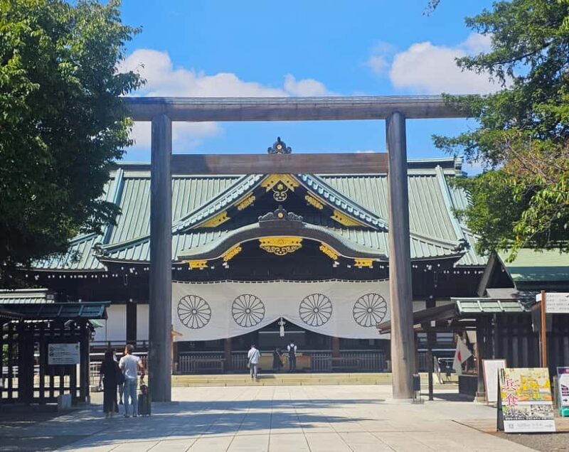 Imperial Palace Gardens and Surroundings - Walking Tour - An In-Depth Look at the Tour Itinerary