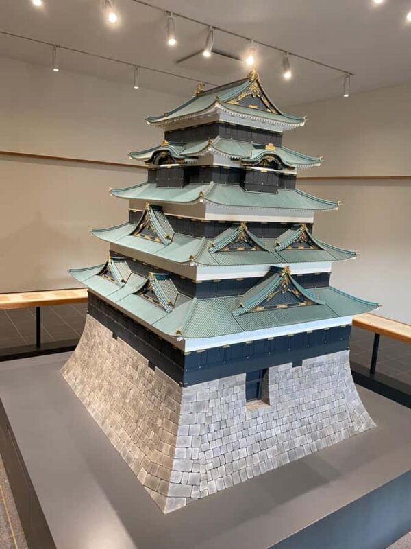 Imperial Palace Walking Tour:The Shoguns,the Imperial Family - A Closer Look at the Tour Experience