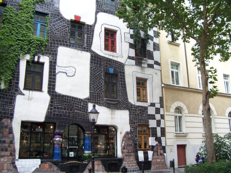 Imperial Vienna: Full-Day Tour from Budapest - Shopping and Free Time