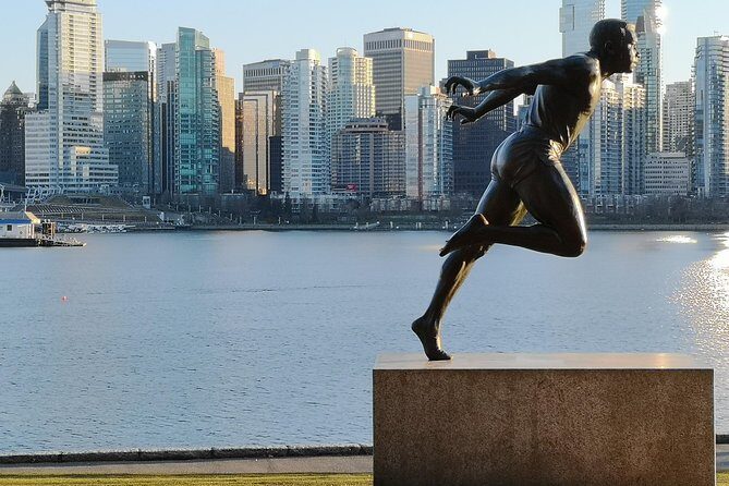 IN GERMAN: City tour "wonderful Vancouver" - all highlights including Capilano - Kitsilano Beach: Entspannung am Wasser