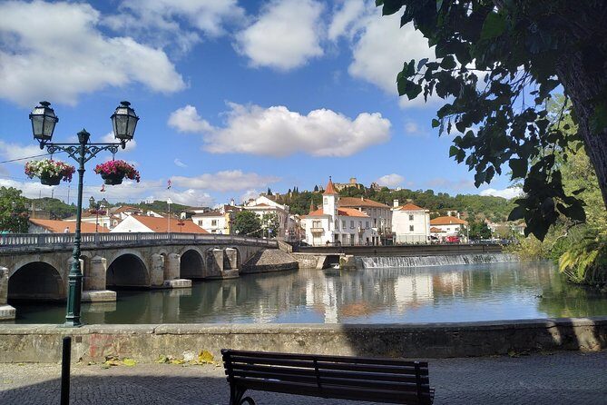 In the Heart of the City: Get to know the history of Tomar and taste local Tapas! - Key Points