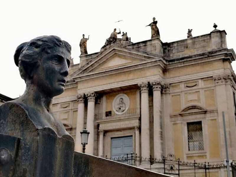 In the popular heart of Catania: from Civita to San Berillo - Discovering the Heart of Catania
