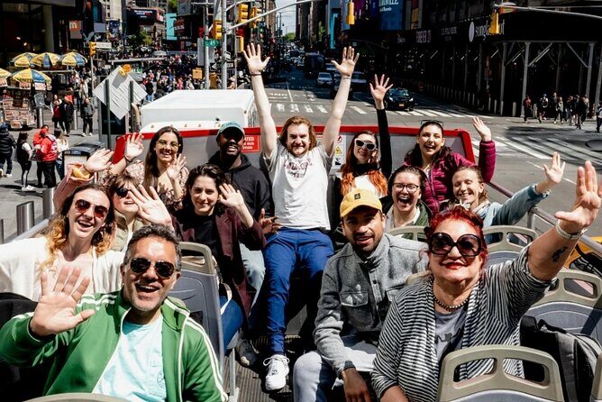 (Inactive) New York Hop On Hop Off Bus Tour - The Experience: Pros and Cons