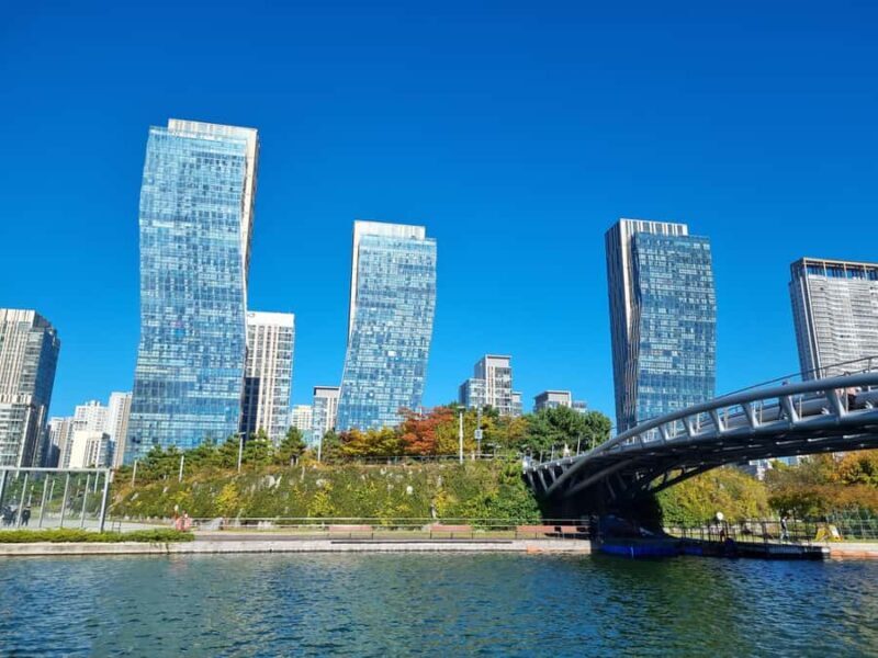 Incheon: Guided Walking Tour with Local Food and History - Key Points