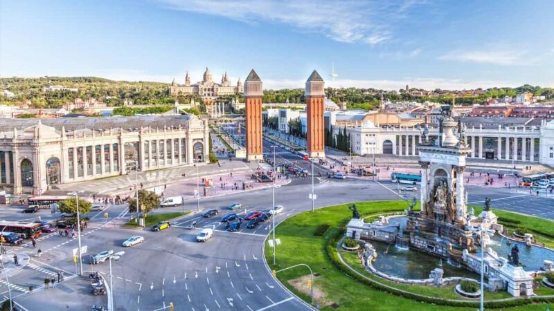 Inclusive Barcelona: Wheelchair-Friendly Private Tour - Key Points