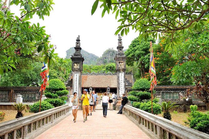 Incredible Hoa Lu Tam Coc 1 Day With Small Group & All Included - Exploring Hoa Lu: Vietnam’s Ancient Capital