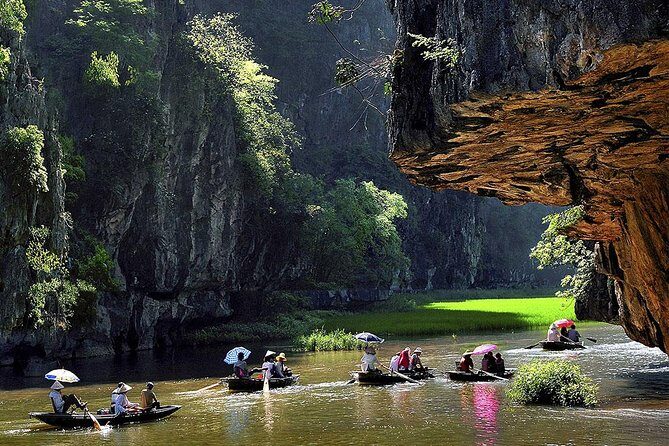 Incredible Hoa Lu Tam Coc 1 Day With Small Group & All Included - The Majestic Tam Coc: A Scenic Boat Journey