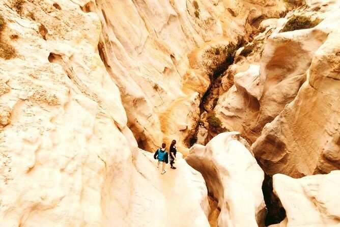 Incredible Slot Canyons to the Pacific - Discovering the Incredible Slot Canyons to the Pacific in La Jolla