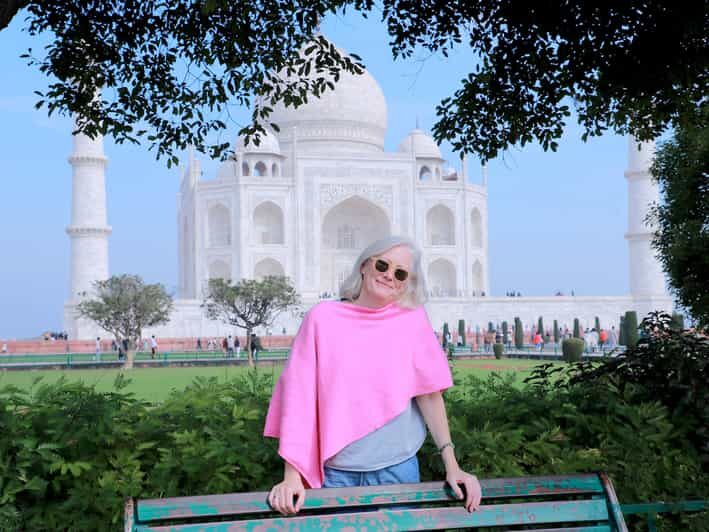 India: Luxury Golden Triangle Tour with Private Guide - Day 1: Arrival in Delhi