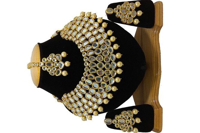 Indian Ethnic and Handmade Jewelry Half-Day Workshop Visit - FAQ