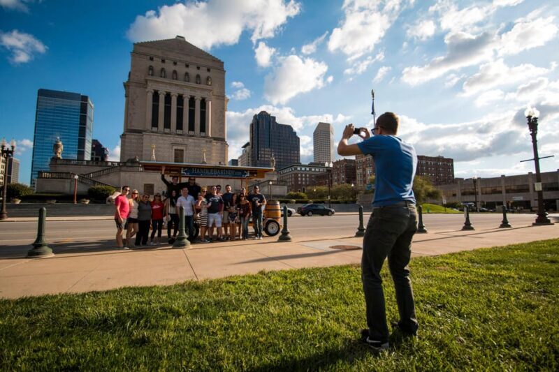 Indianapolis: Open-Air Pedal Pub Tour - FAQ