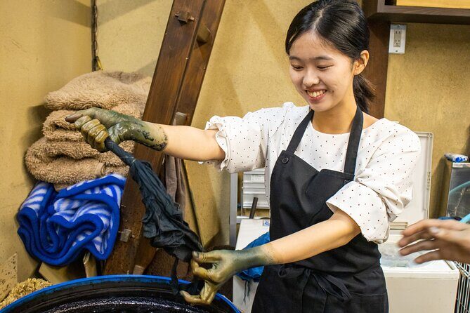 Indigo Dyeing Experience : Handkerchief / Tokushima, Shikoku - Exploring the Indigo Dyeing Experience: What to Expect