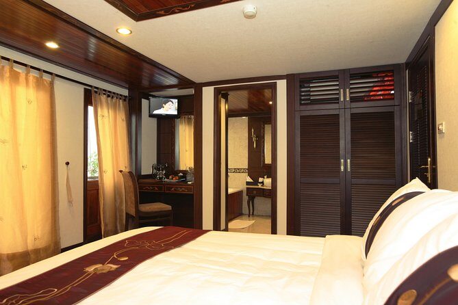 Indochina Sails Halong Bay - Who Should Consider This Tour?