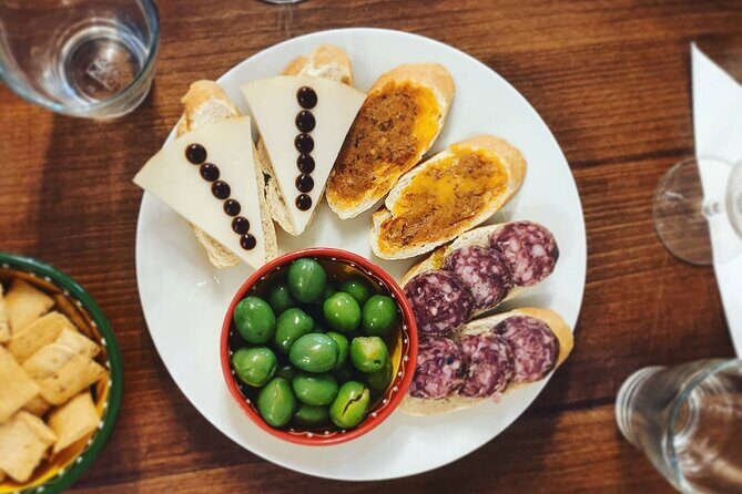 Indulge in Cordoba: Local Wines & Tapas Tasting - A Deep Dive into the Cordoba Wine & Tapas Experience