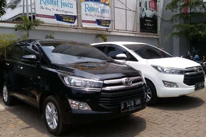 Innova Reborn Tour driver car rental in Bandung - Key Points