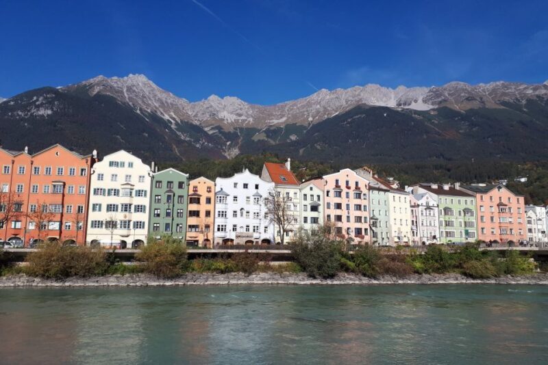 Innsbruck: Express Walk with a Local in 60 minutes - Key Points