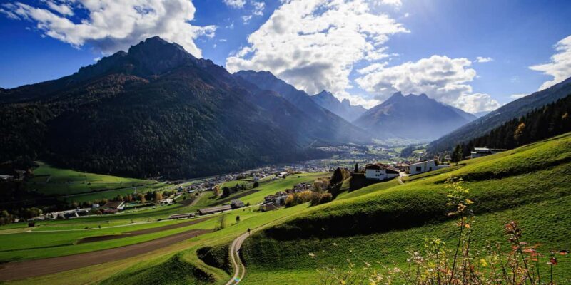 Innsbruck: Panoramic hike across the Telfer Wiesen - An Introduction to the Telfer Wiesen Panoramic Hike