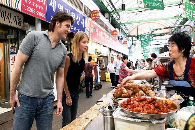 Insadong / Gyeongbok Palace / Hanok Village / Gwangjang Market (Korea Day Tour) - Strolling Through Bukchon Hanok Village