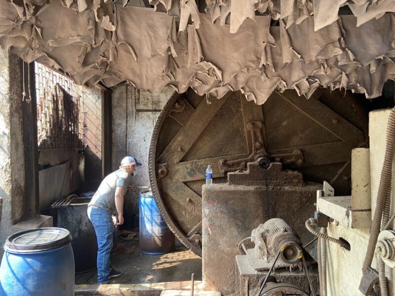 Inside Dharavi: Unveiling Mumbai's Slum Culture Tour - Key Points