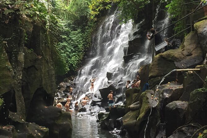 Instagram Falls Private Tour - Key Points